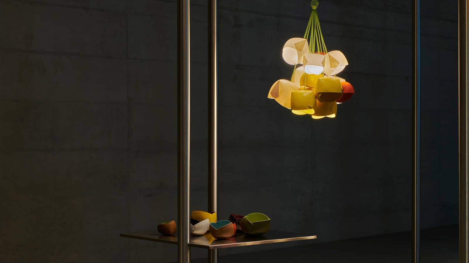 Loewe: Luminárias Artesanais na Milan Design Week 2024